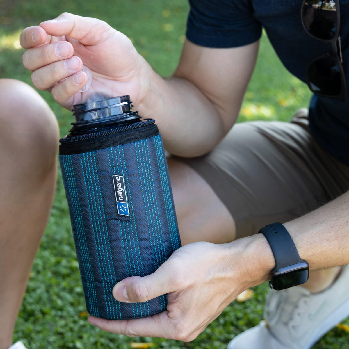 Nalgene 32oz Insulated Bottle Sleeve – Wallaroo Adventure Store